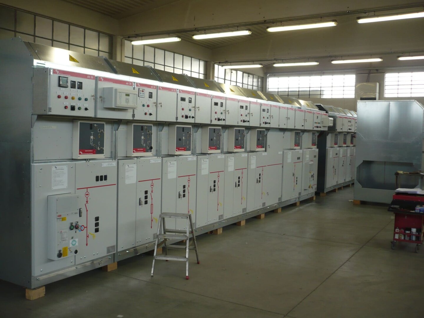 Switchgear MV Metal Enclosed AIS – ATR | Distribution Transformers – UK ...
